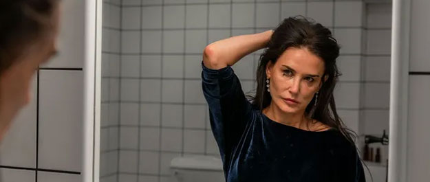 FlixChatter Review: THE SUBSTANCE (2024) – a stylish and entertaining ...